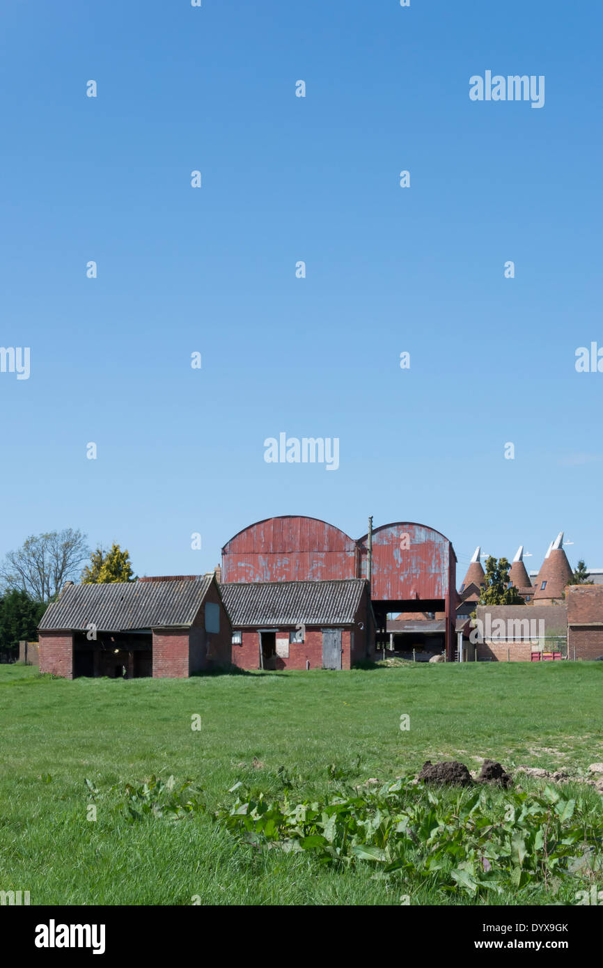 Oast Houses In Kent High Resolution Stock Photography and Images - Alamy