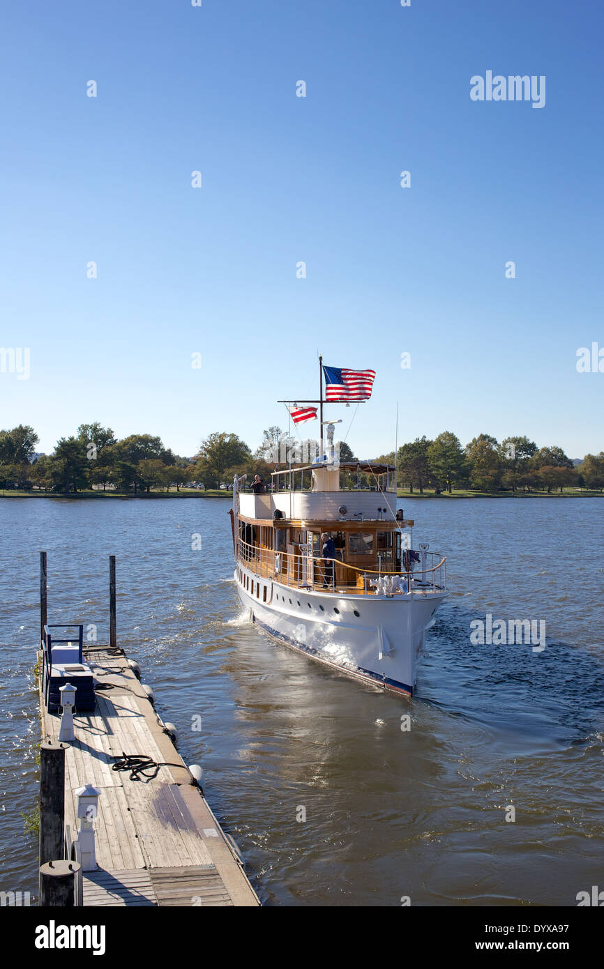 The Sequoia, Presidential Yacht of the USA until the Carter ...