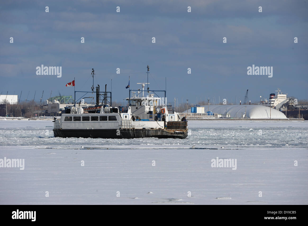 Toronto island ferries hi-res stock photography and images - Alamy