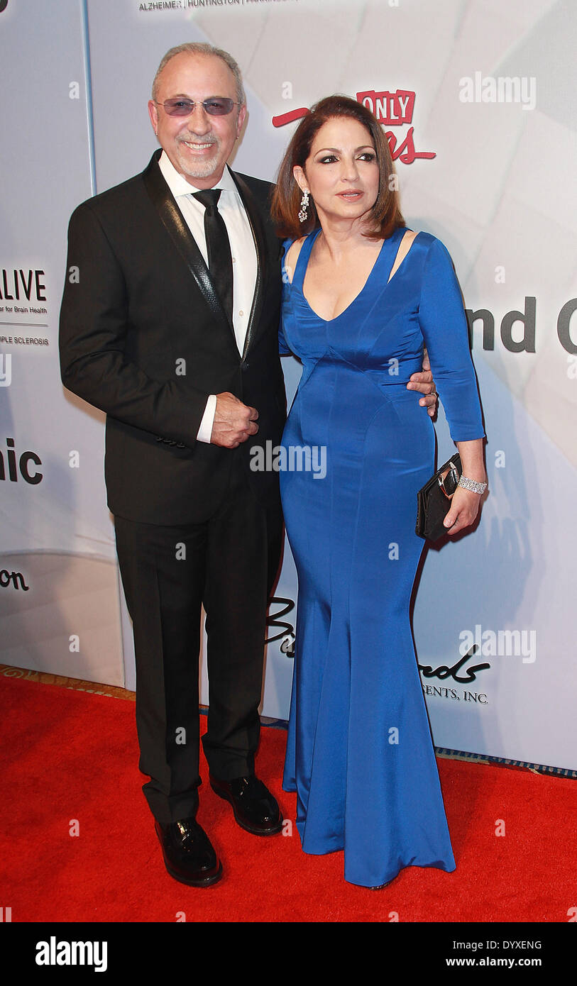 Singer gloria estefan husband emilio hi-res stock photography and ...