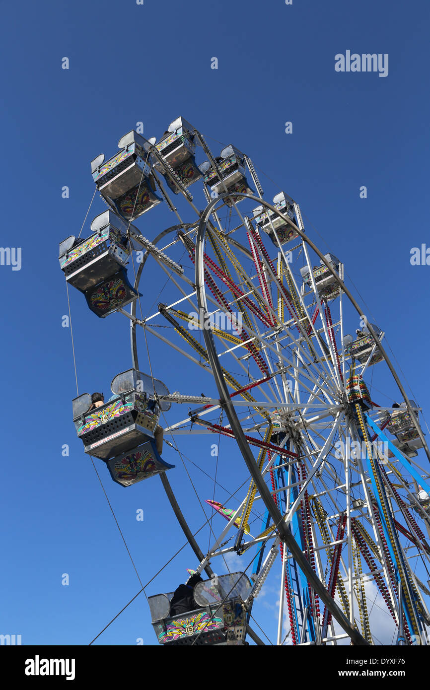 Giant swing ride hi-res stock photography and images - Alamy