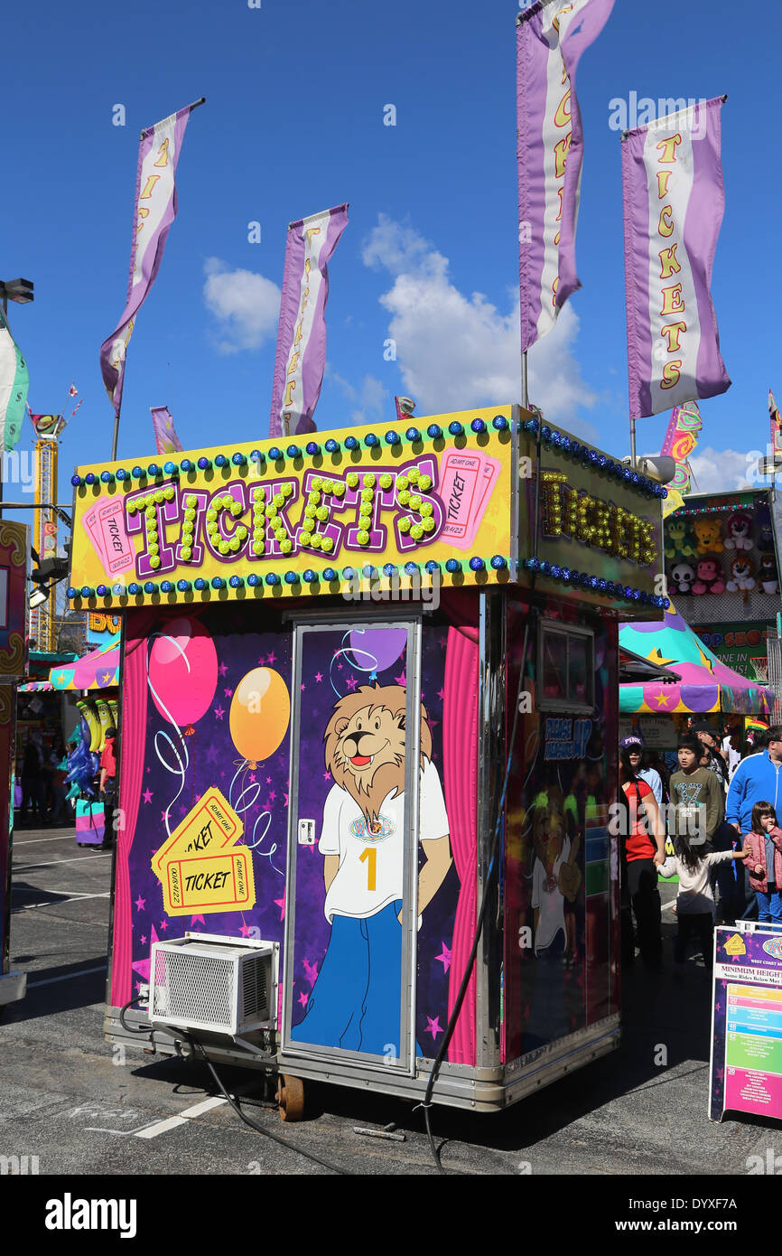 Amusement park ticket booth hi-res stock photography and images - Alamy