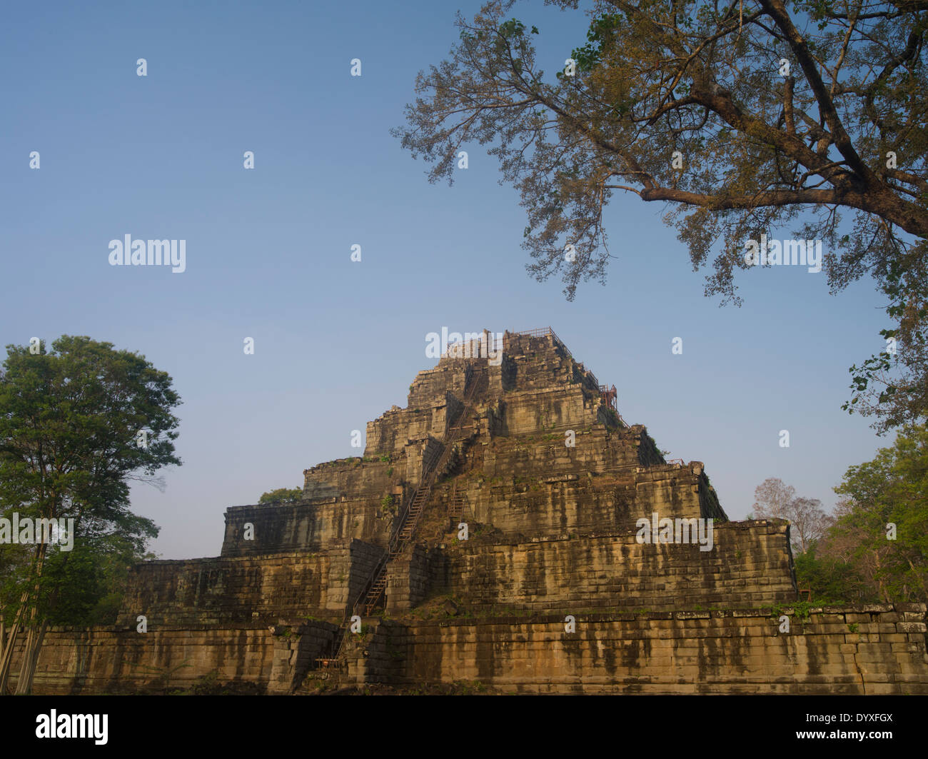 Prasat thom and cambodia and koh ker hi-res stock photography and ...