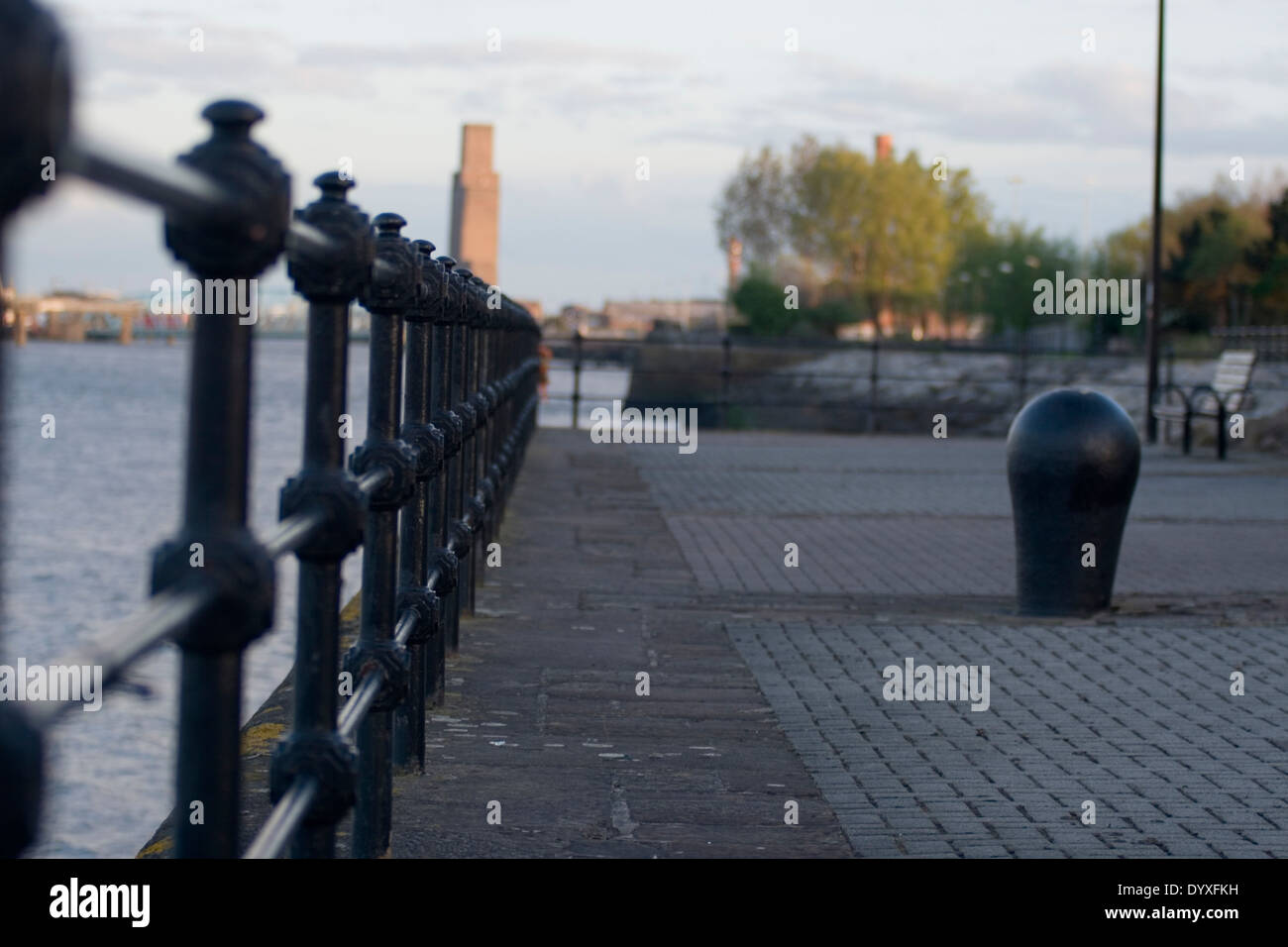 Birkenhead docks hi-res stock photography and images - Alamy