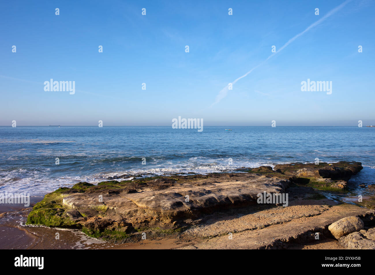 Atlantic ocean rocky formation hi-res stock photography and images - Alamy