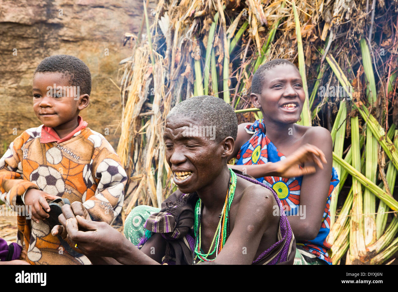 Indigenous women hunt hi-res stock photography and images - Alamy