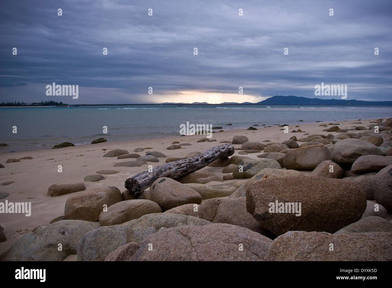 Smooth round rocks hi-res stock photography and images - Alamy