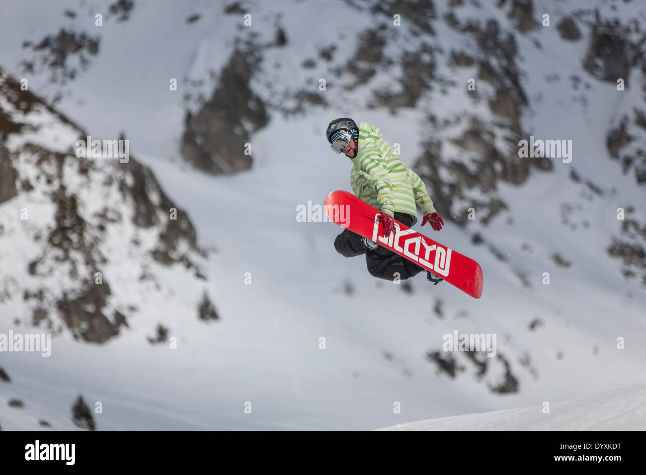 Ski jumping helmet hi-res stock photography and images - Alamy