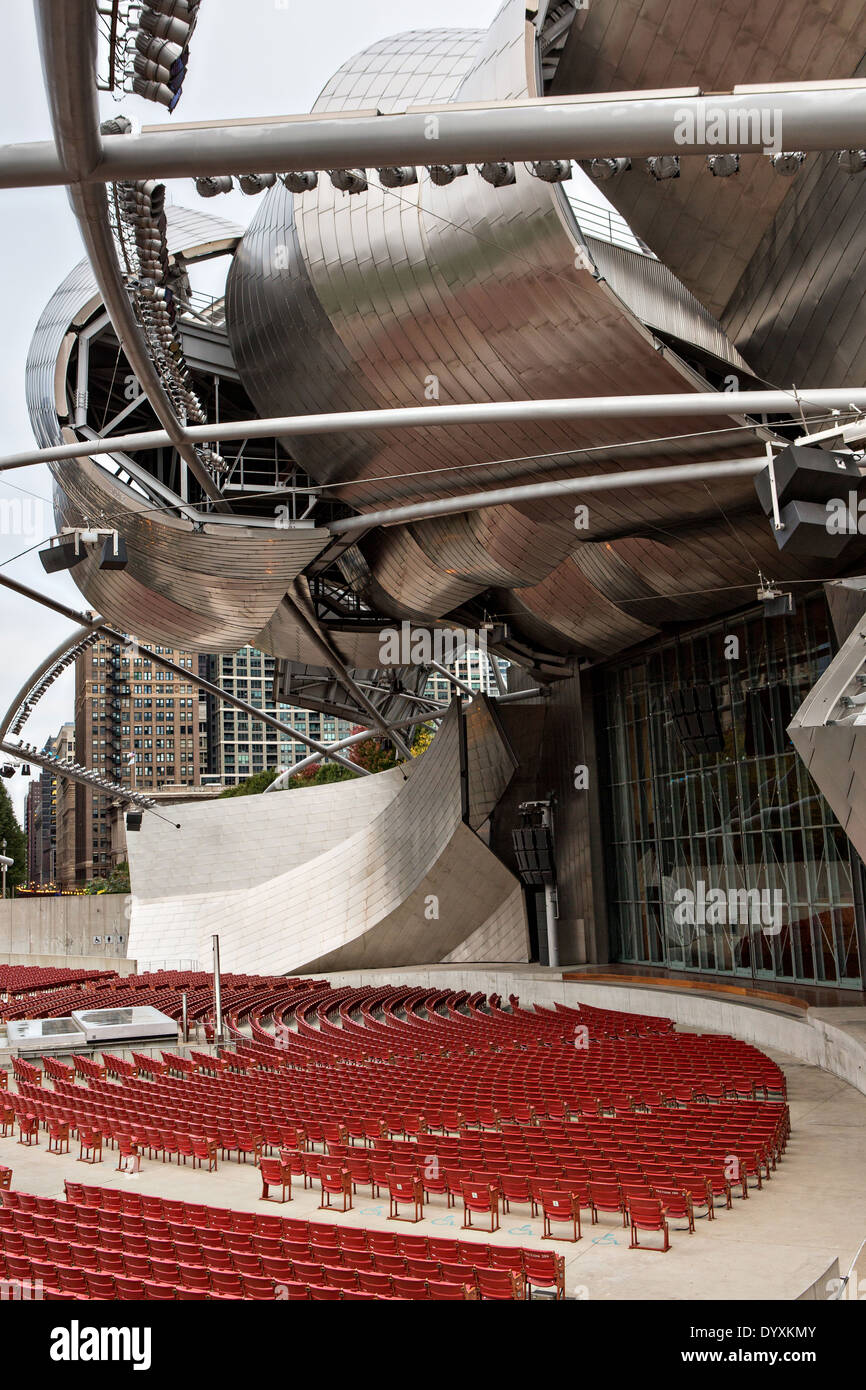 Jay Pritzker Pavilion Millennium Park in Chicago, Illinois USA Stock ...
