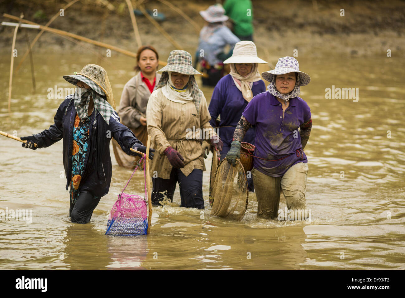 Chiang saen fishing hi-res stock photography and images - Alamy