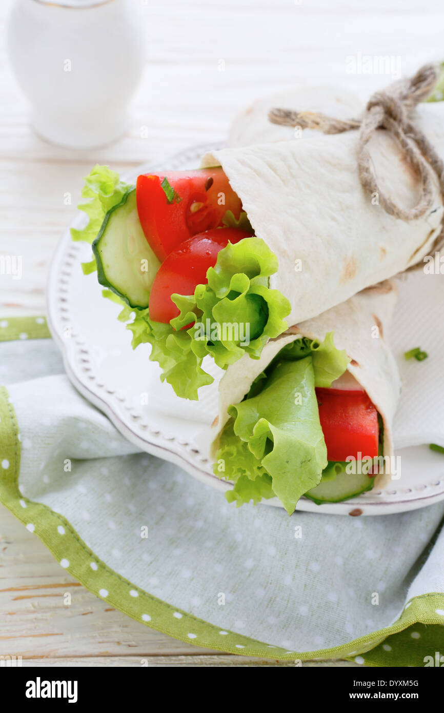 Veggie chicken pita hi-res stock photography and images - Alamy