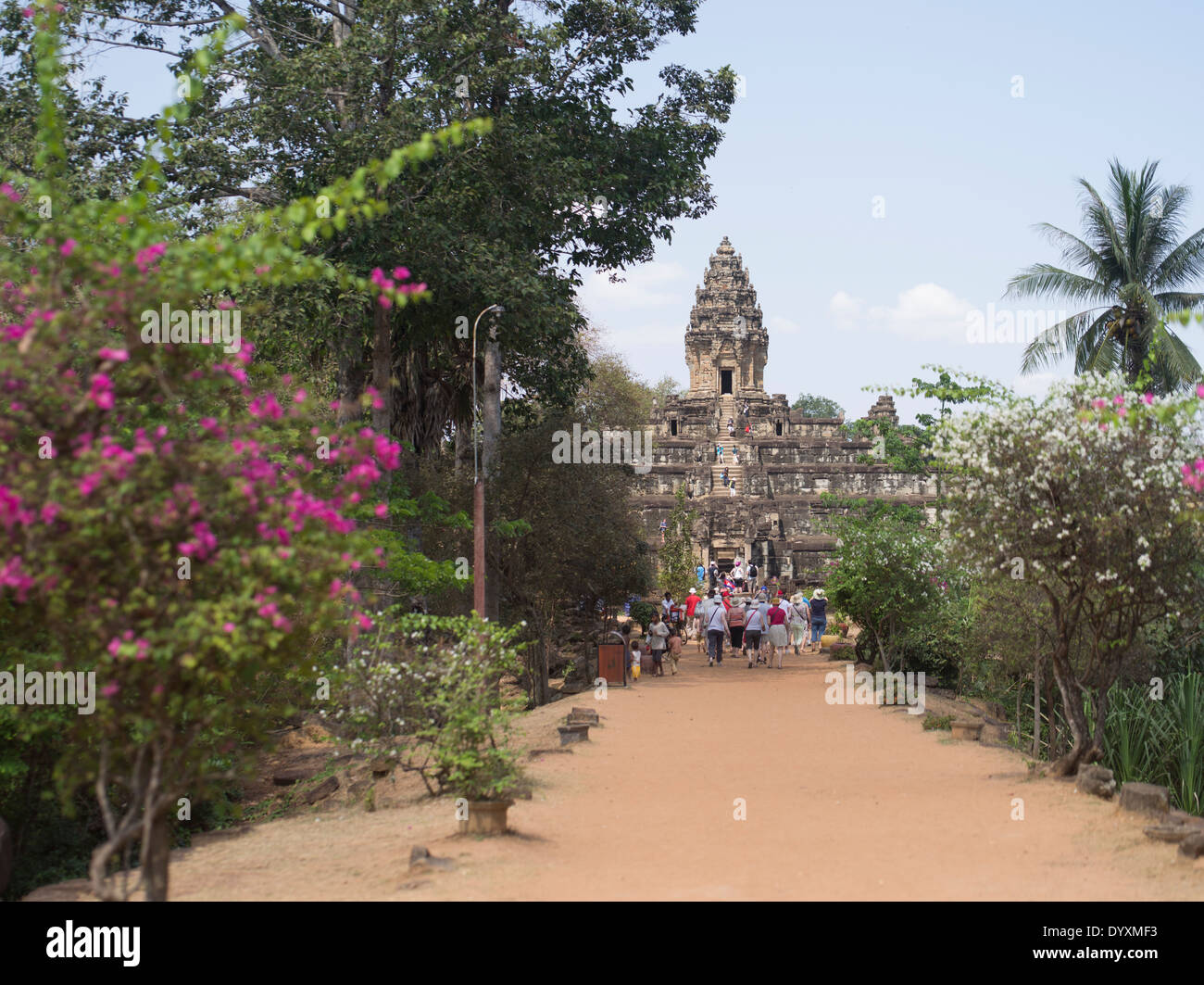 Bakong Temple ( Roluos Group ) Siem Reap, Cambodia Stock Photo - Alamy