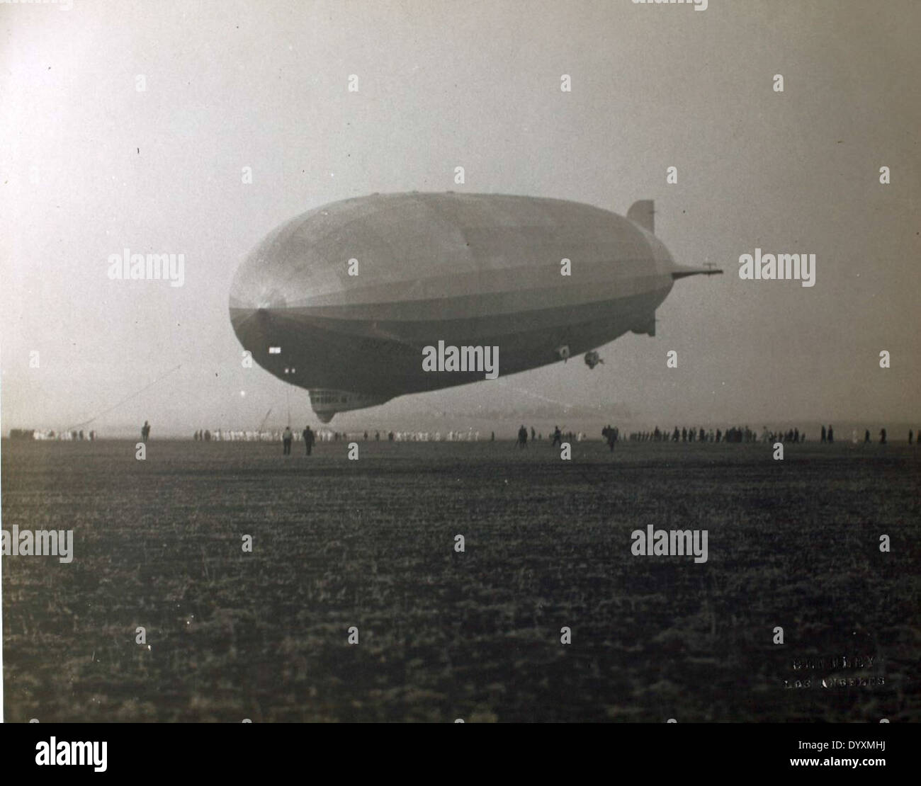 Lz 127 graf zeppelin hi-res stock photography and images - Alamy