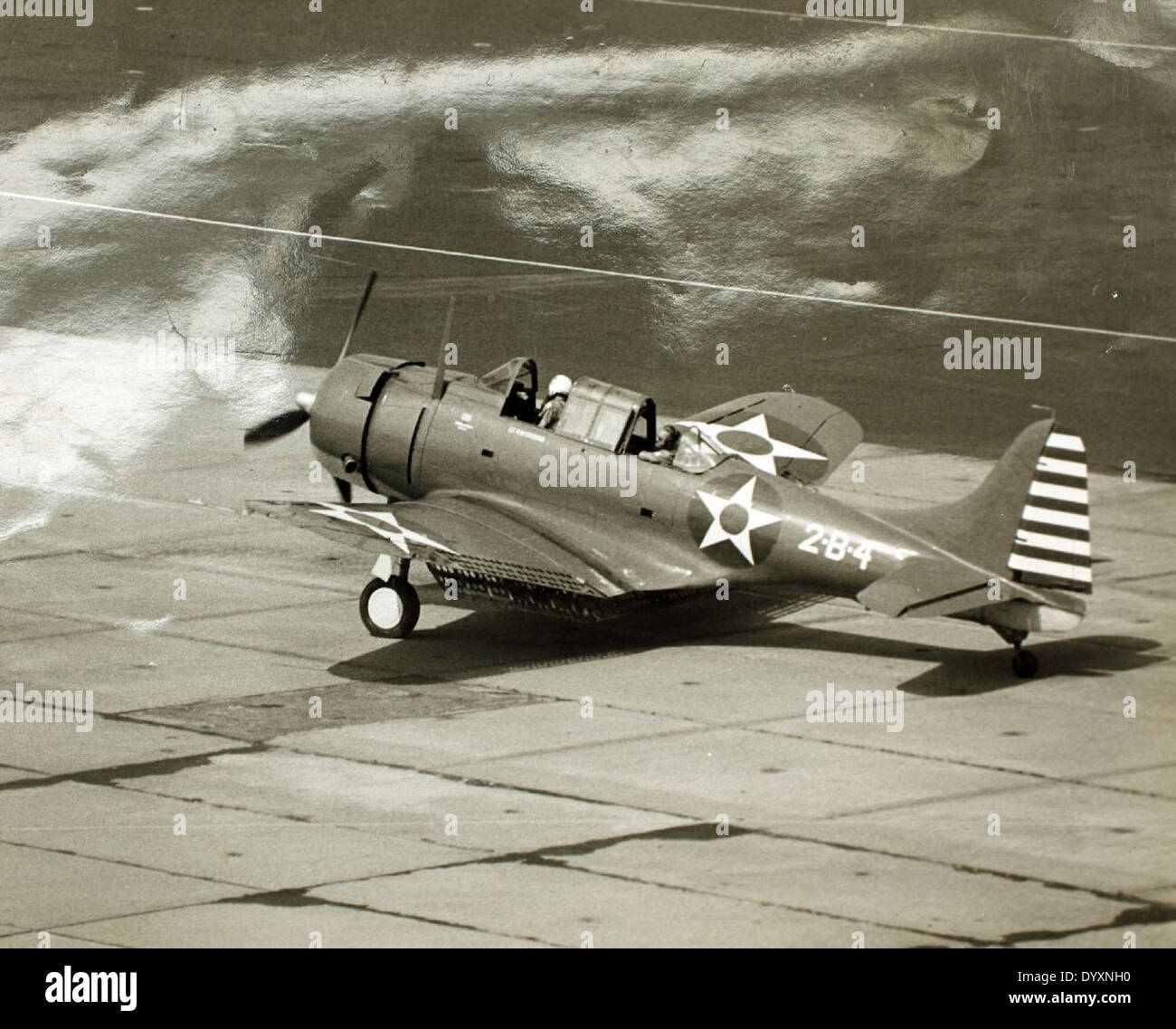 Douglas sbd 5 dauntless sbd hi-res stock photography and images - Alamy