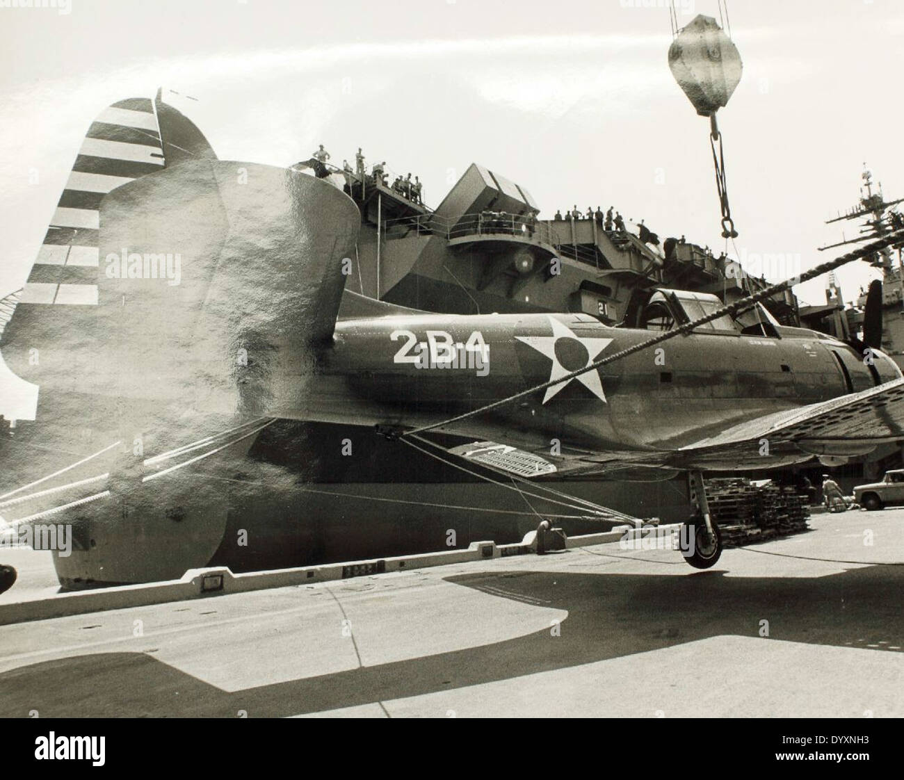 Douglas Sbd 5 Dauntless Sbd High Resolution Stock Photography and ...
