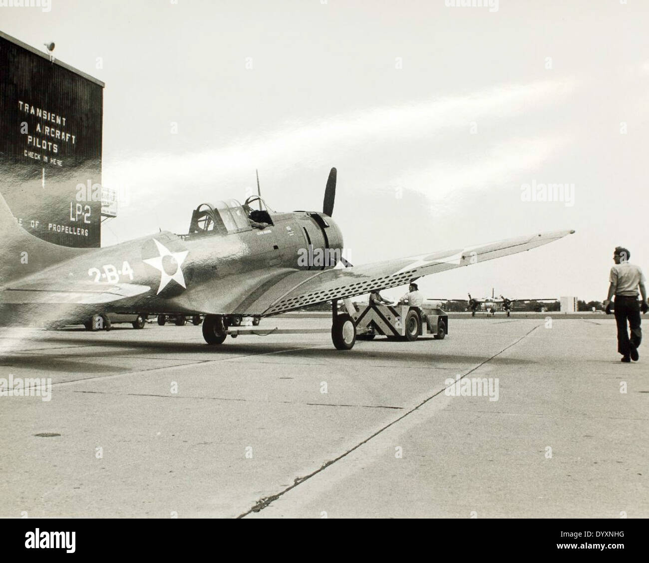 Douglas sbd 5 dauntless sbd hi-res stock photography and images - Alamy