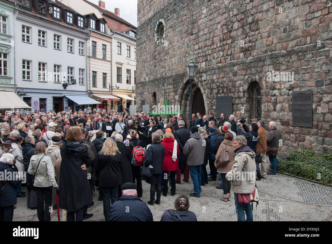 Karfreitag kreuz hi-res stock photography and images - Alamy
