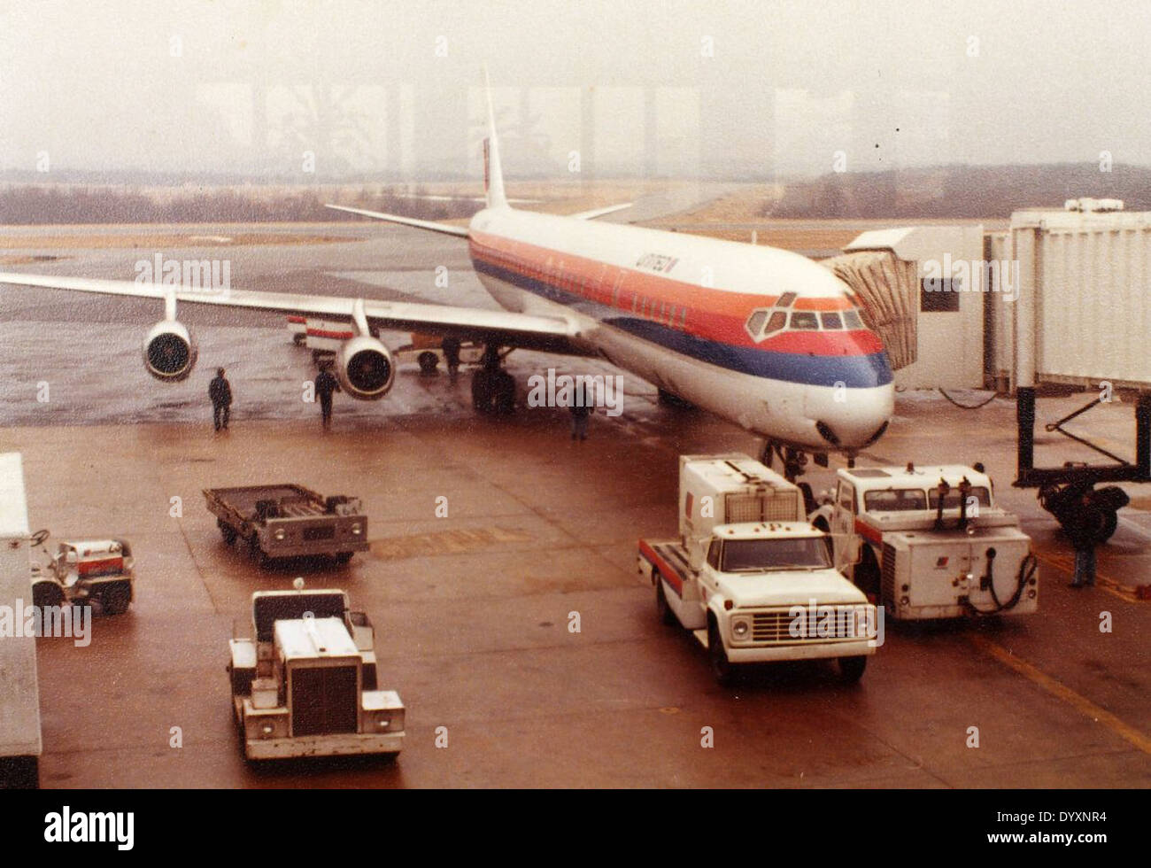 Douglas dc 8 aircraft hi-res stock photography and images - Alamy