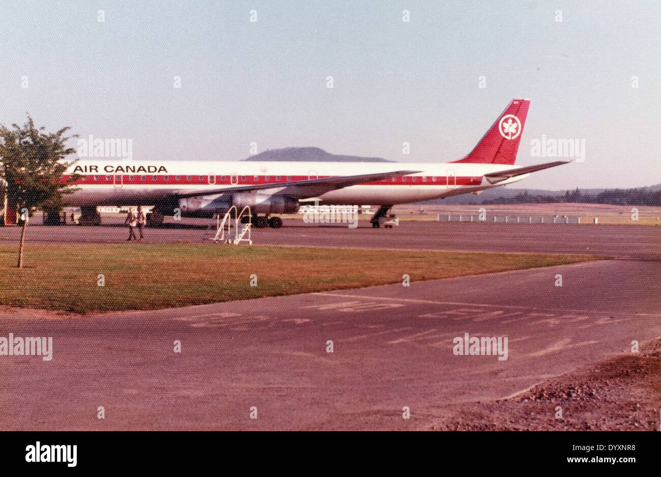 Douglas dc 8 aircraft hi-res stock photography and images - Alamy