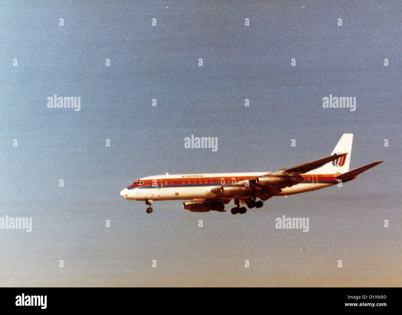 Douglas dc 8 aircraft hi-res stock photography and images - Alamy