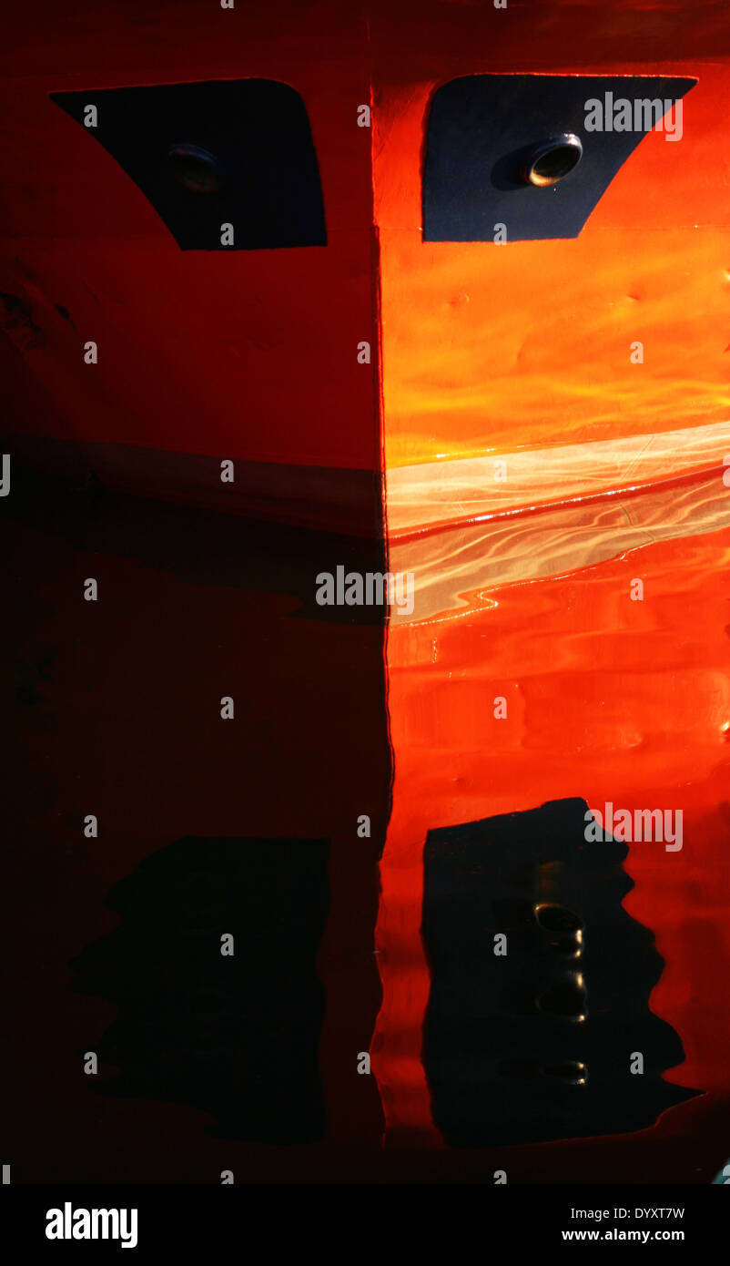 Reflection of Ship Tankon Sea ,Close up Stock Photo - Alamy