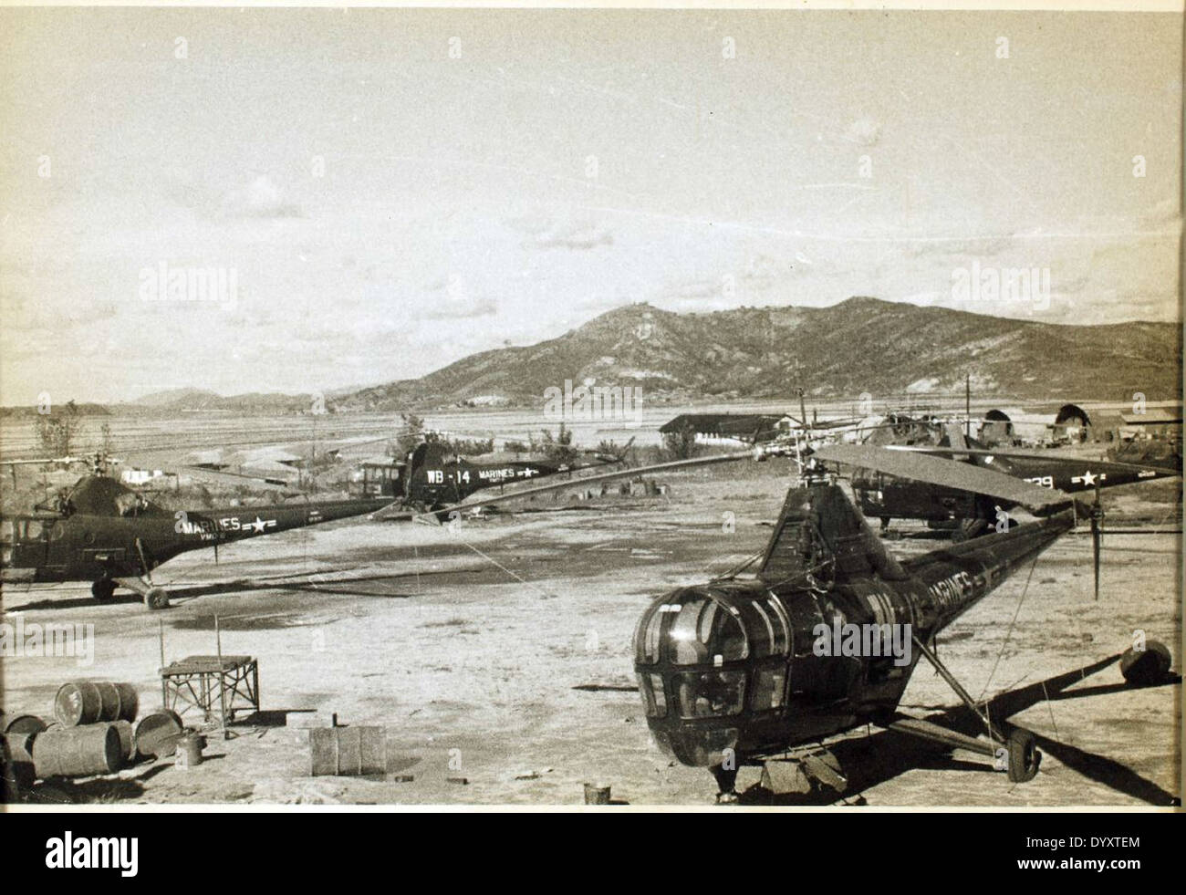 Kimpo airfield hi-res stock photography and images - Alamy