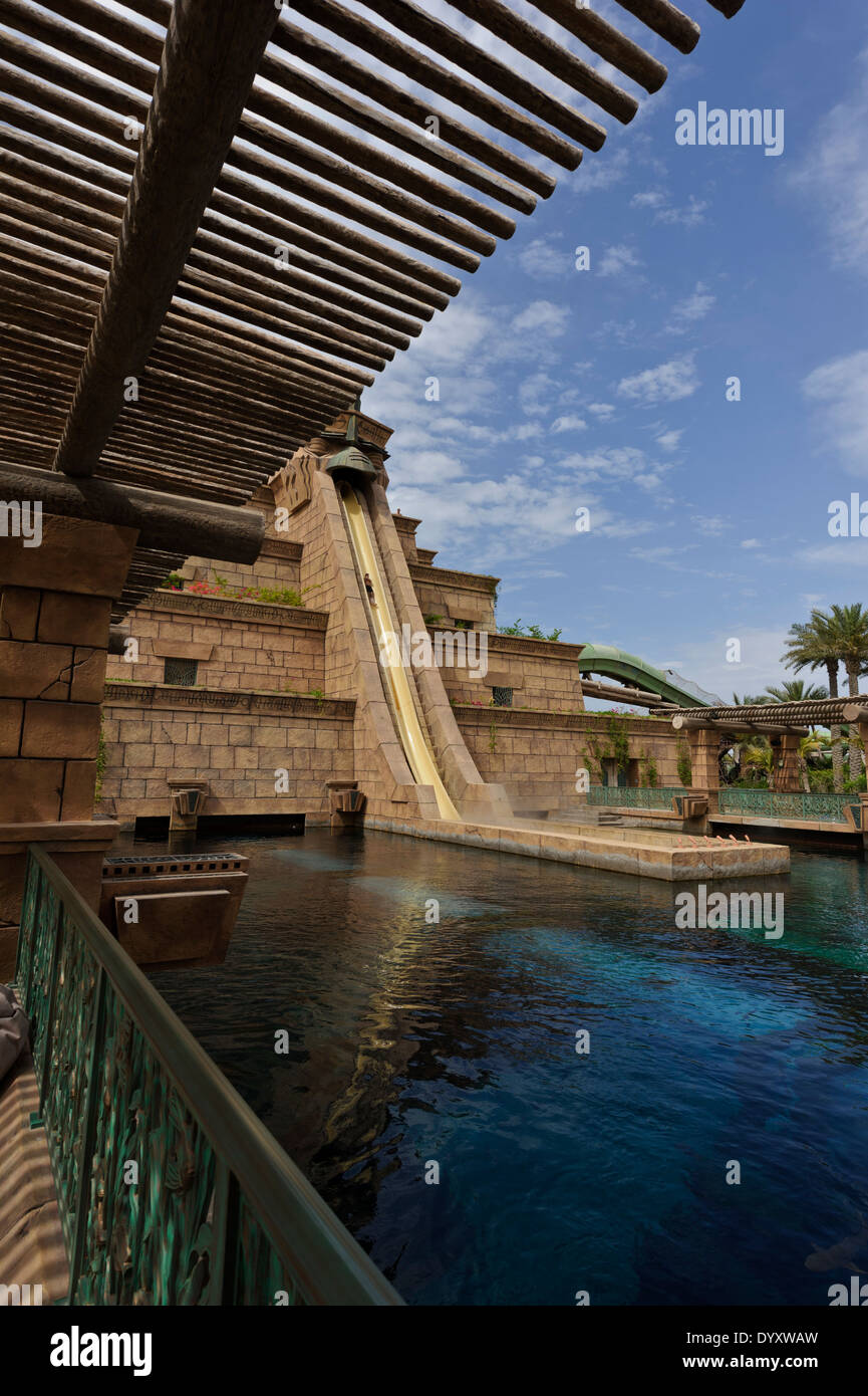 Aquaventure waterpark dubai hi-res stock photography and images - Alamy
