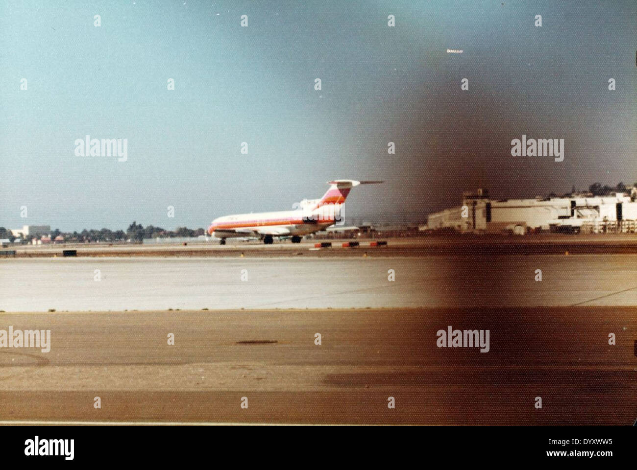 Boeing 727 aircraft hi-res stock photography and images - Alamy