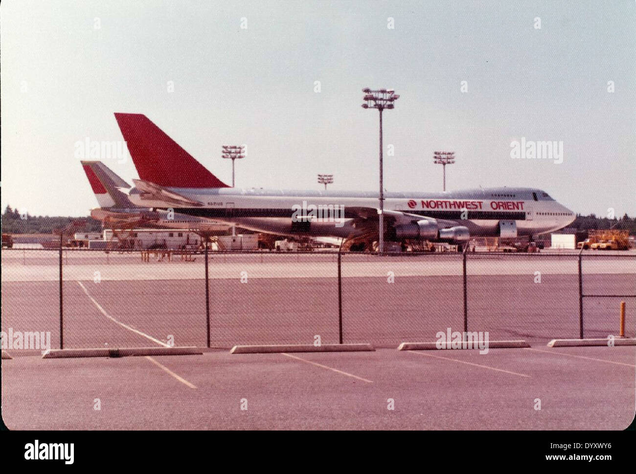 B747 200 hi-res stock photography and images - Alamy