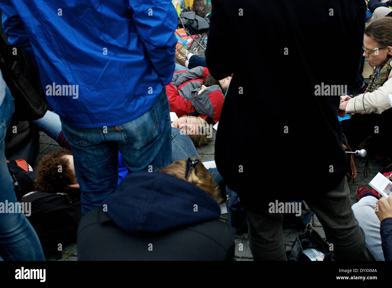 Rome, Italy. 27th Apr, 2014. Catholics from around the world gathered ...