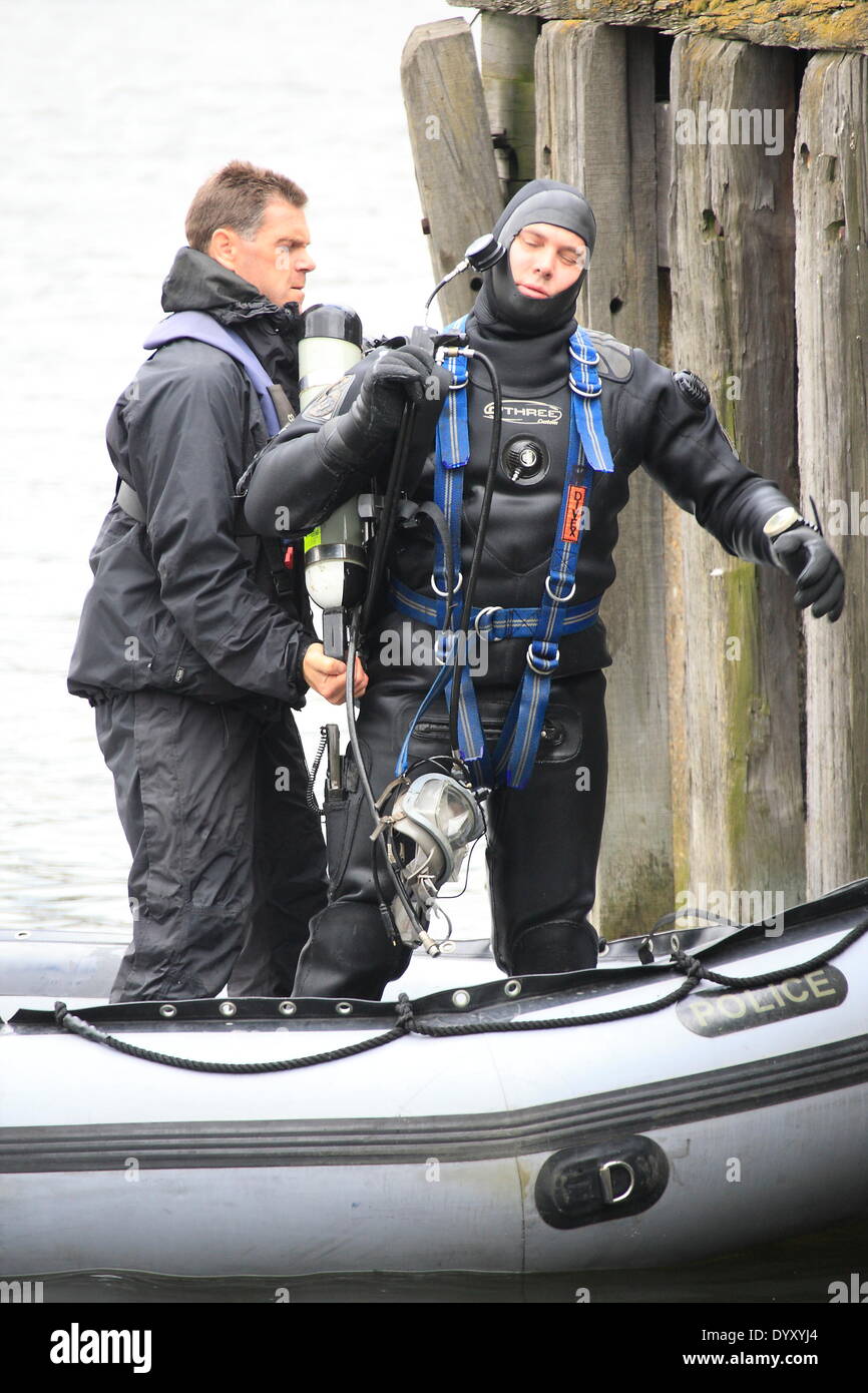 London, UK. Sunday April 27th 2014 Metropolitan Police Marine Unit ...