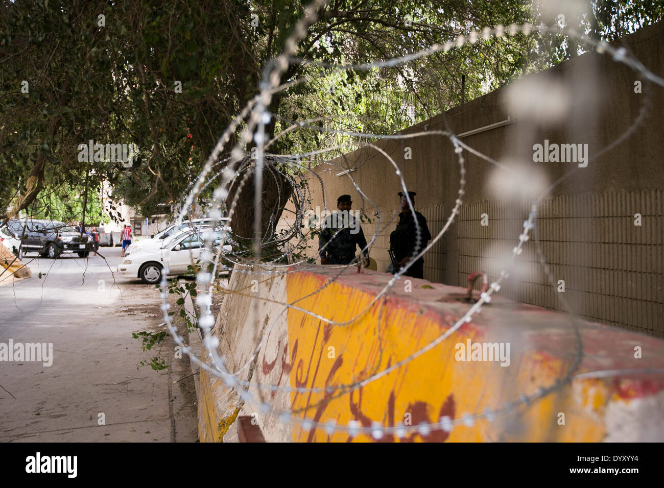 Iraq security forces hi-res stock photography and images - Alamy