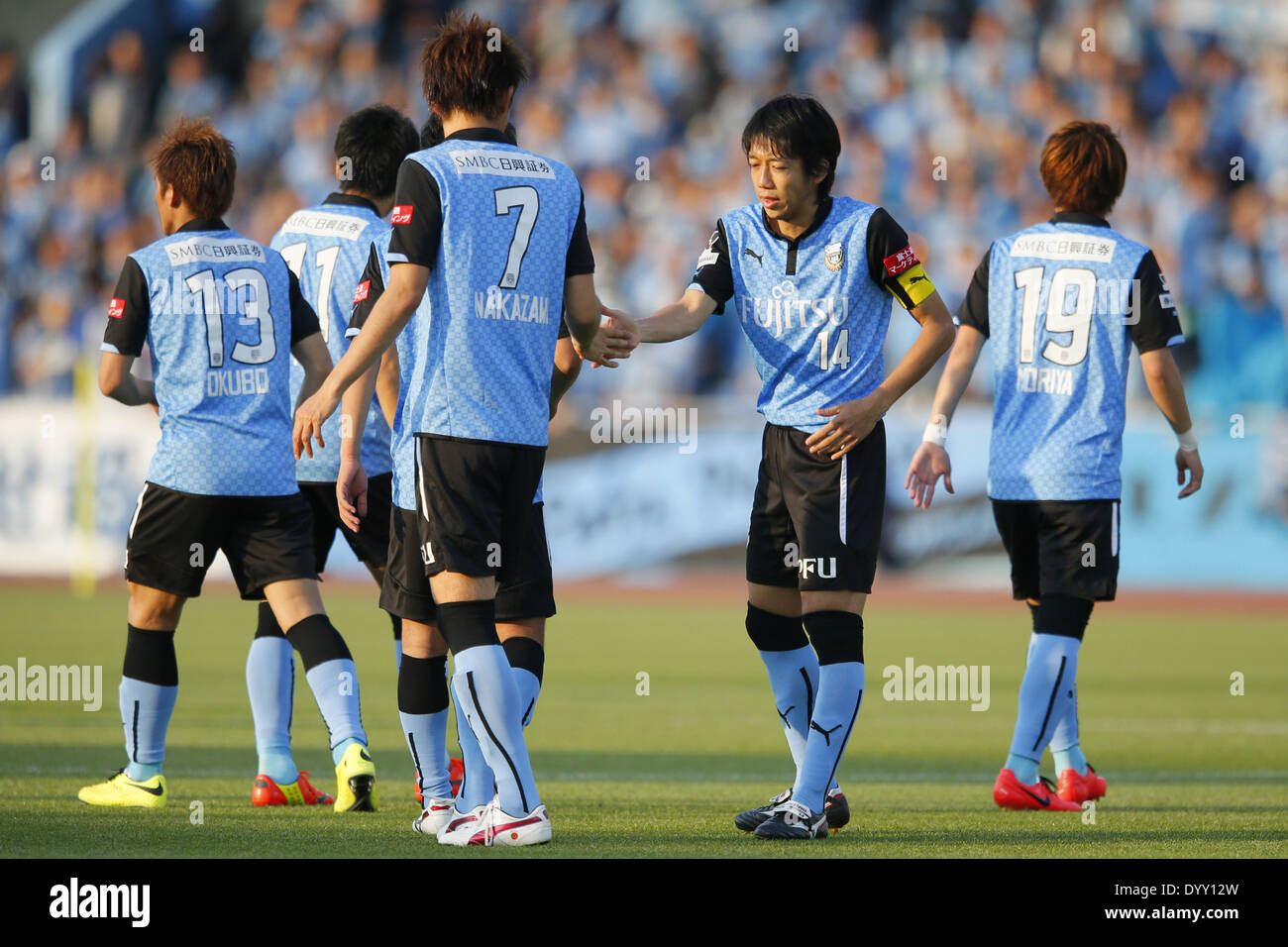 Todoroki Stadium, Kanagawa, Japan. 26th Apr, 2014. Kengo Nakamura ...
