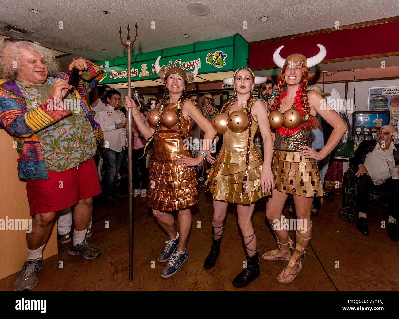 The big lebowski bowling hi-res stock photography and images - Alamy