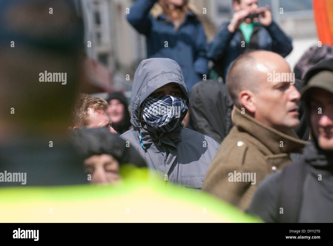 Edl face mask hi-res stock photography and images - Alamy