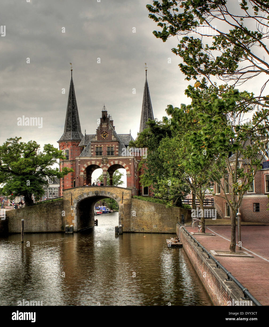 Water gate hi-res stock photography and images - Alamy