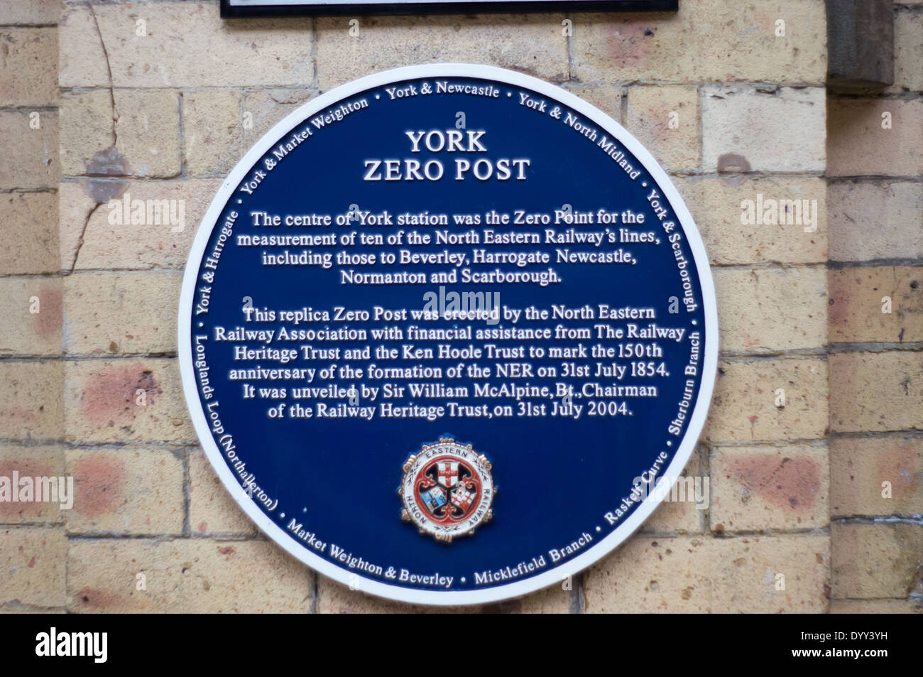 Zero trust hi-res stock photography and images - Alamy