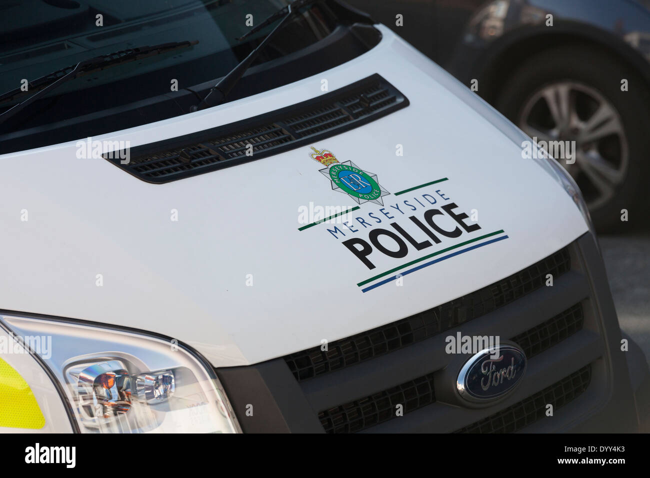 Police car crest hi-res stock photography and images - Alamy
