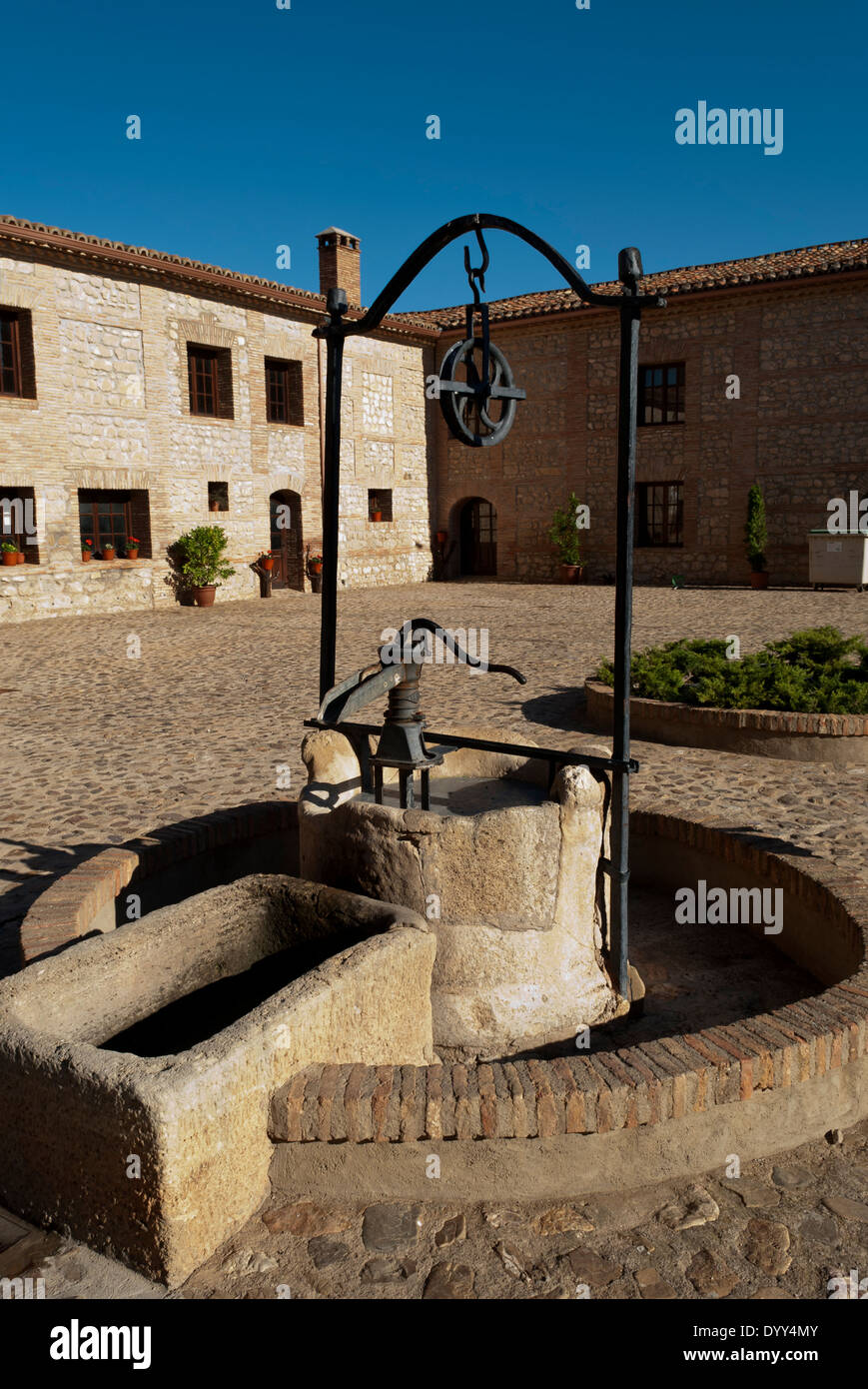 Traditional stone well hi-res stock photography and images - Alamy