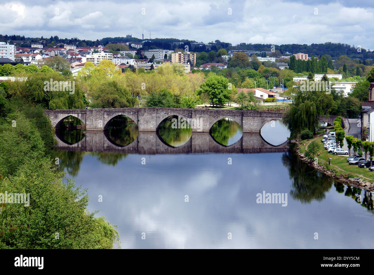 PONT SAINT - ETIENNE, RIVER LA VIENNE, LIMOGES Stock Photo - Alamy