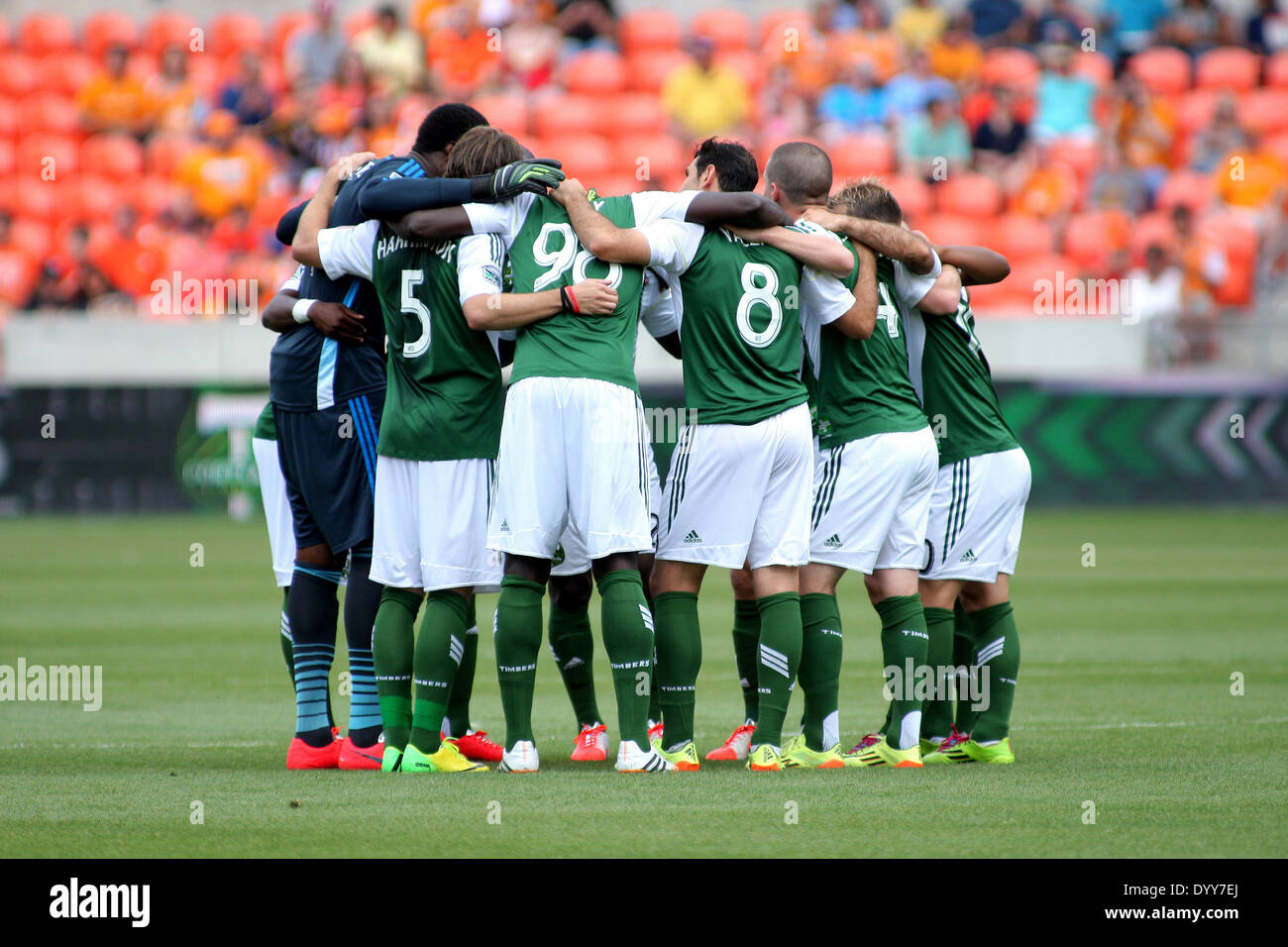 Soccer huddle hi-res stock photography and images - Alamy