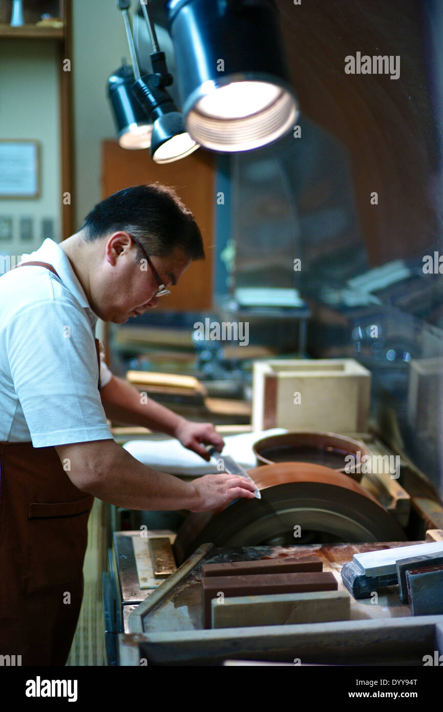 Nishiki market knife shop hi-res stock photography and images - Alamy