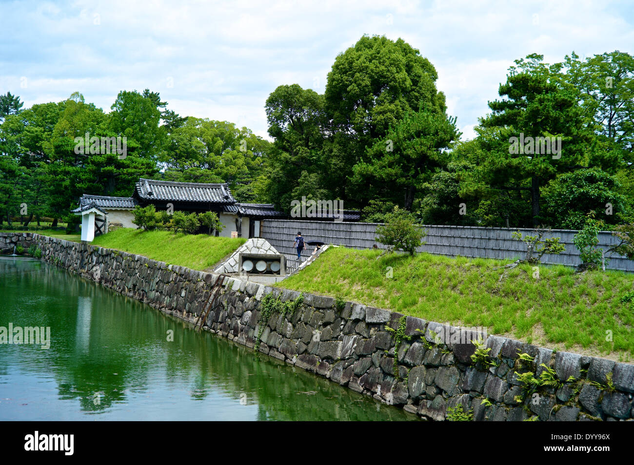 Inner walls and moat of the Nijo Castle in the Ninomaru Palace Stock ...