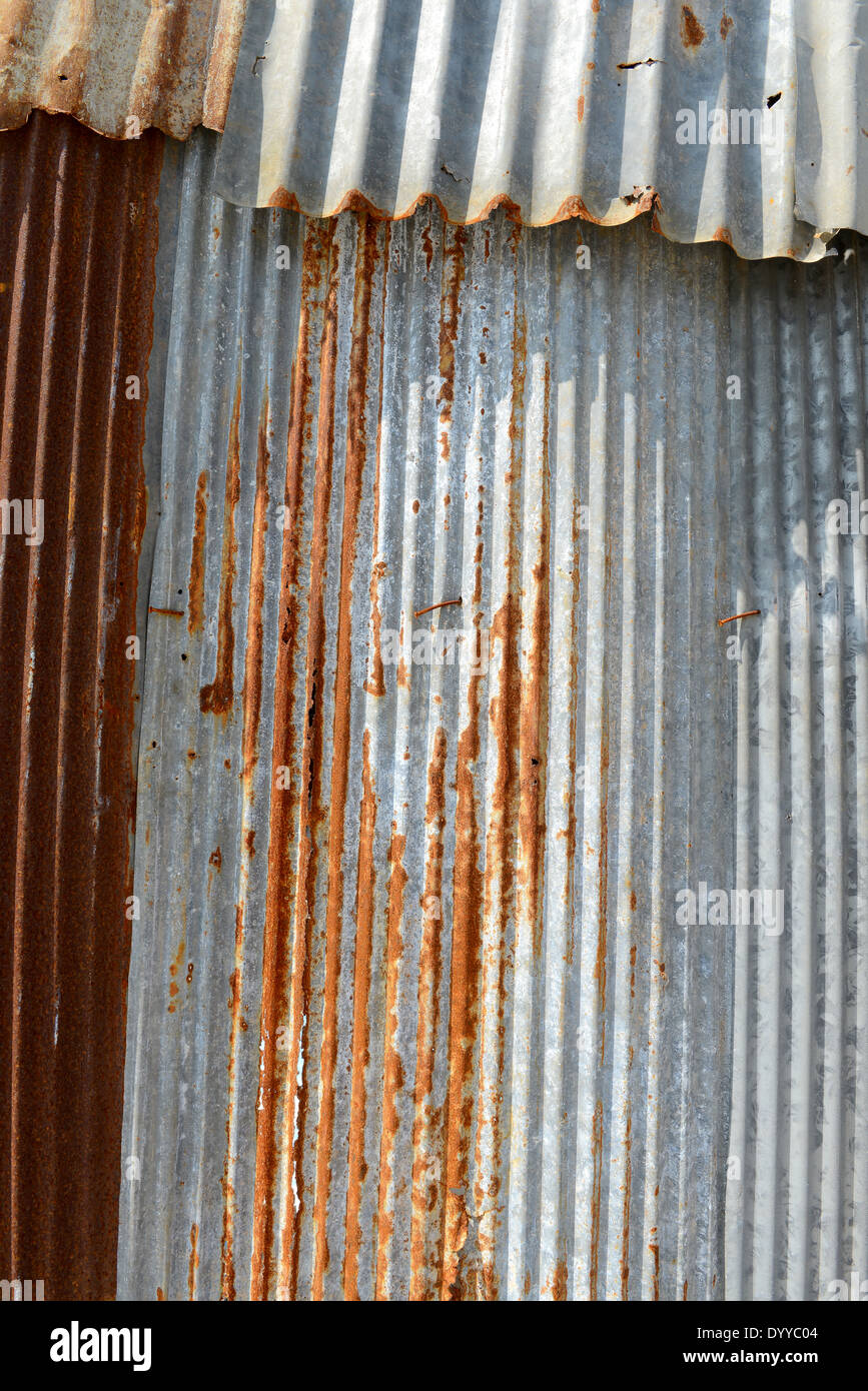 Rusty zinc texture hi-res stock photography and images - Alamy