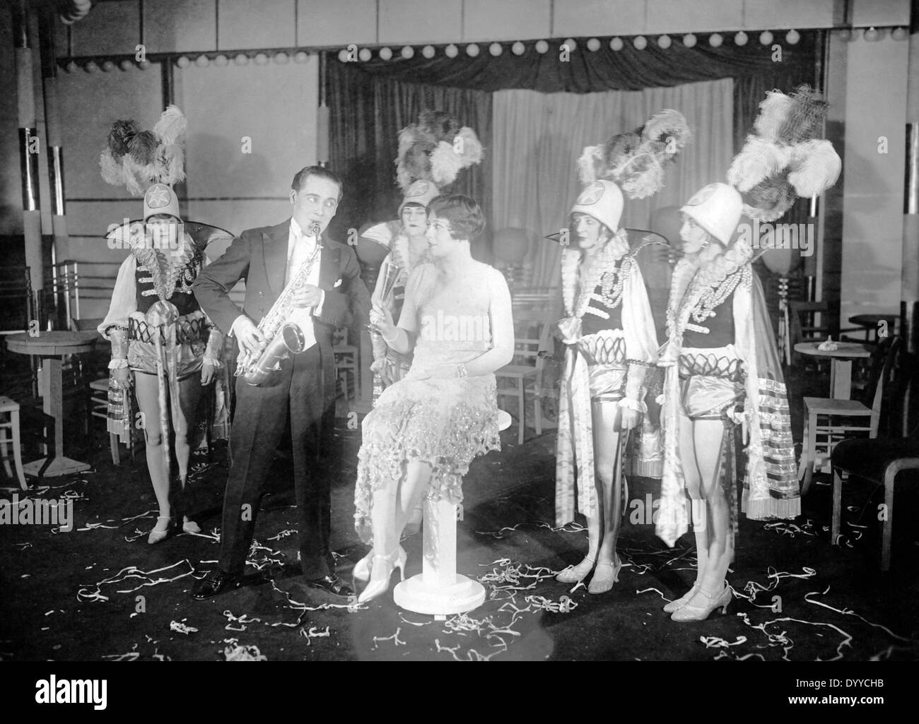 Theatre actress operetta music hi-res stock photography and images - Alamy