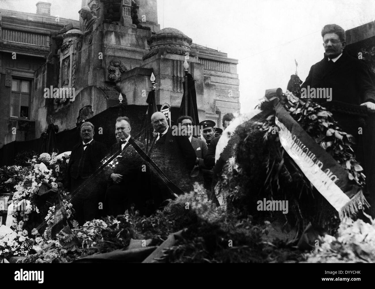 1879 1960 Black and White Stock Photos & Images - Alamy