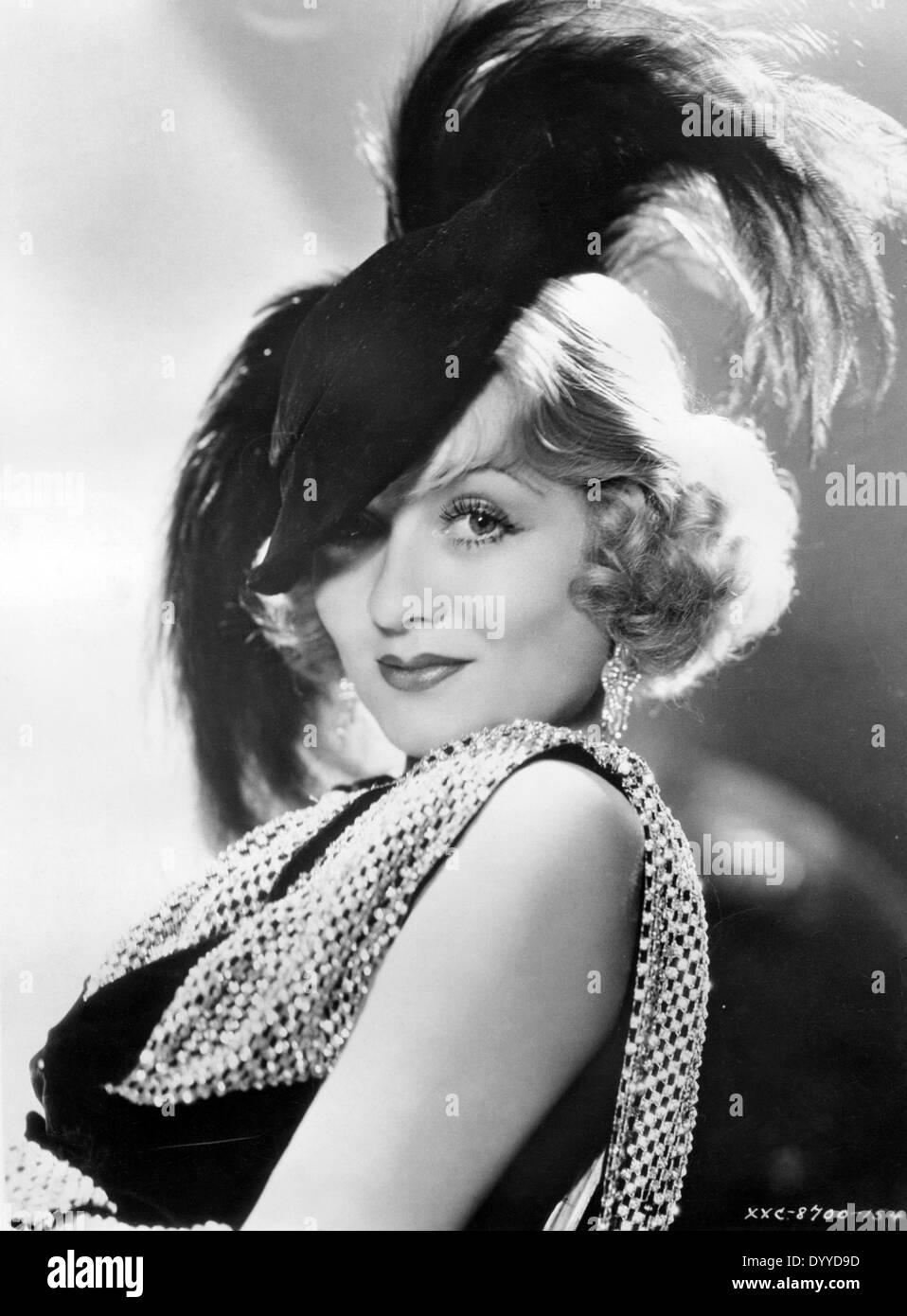 01 01 1904 31 12 1965 hi-res stock photography and images - Alamy