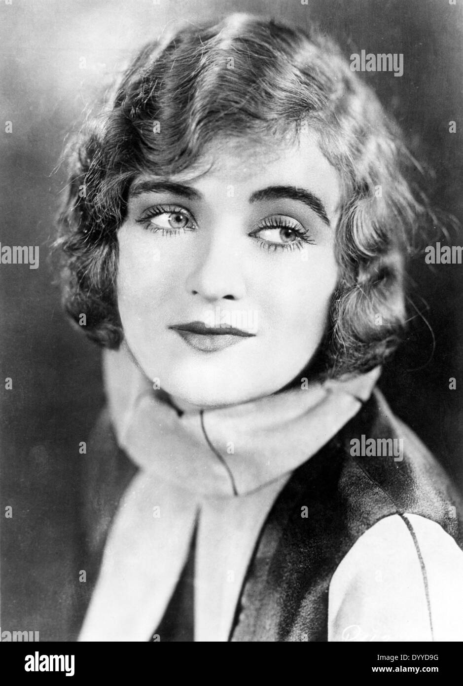 Constance bennett hi-res stock photography and images - Alamy