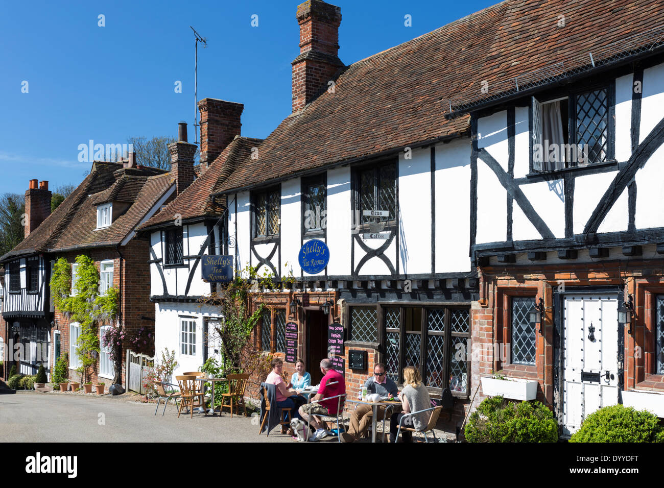 Chilham hi-res stock photography and images - Alamy