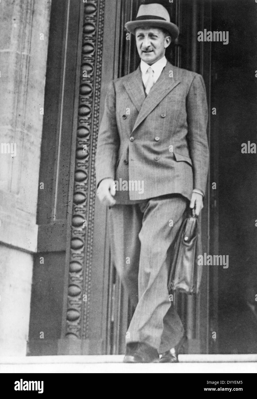 Georges bonnet hi-res stock photography and images - Alamy